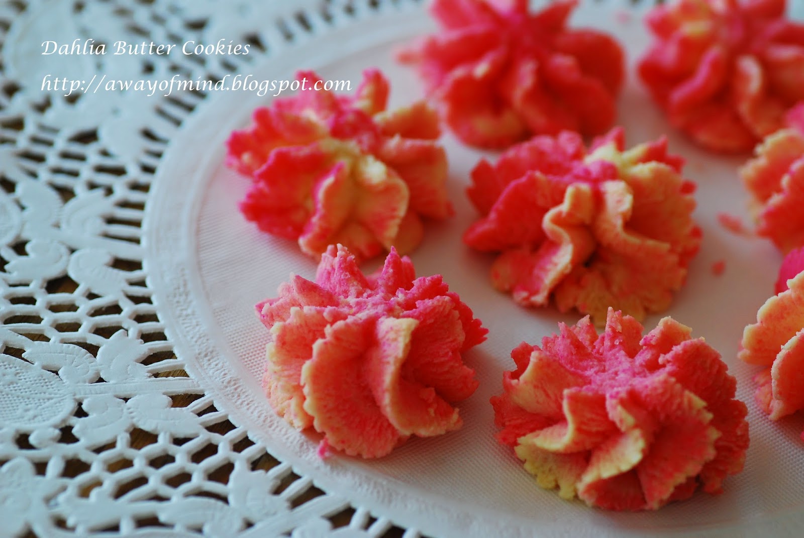 Awayofmind Bakery House: Dahlia Butter Cookies (Kuih Semperit 花开福贵牛油饼）