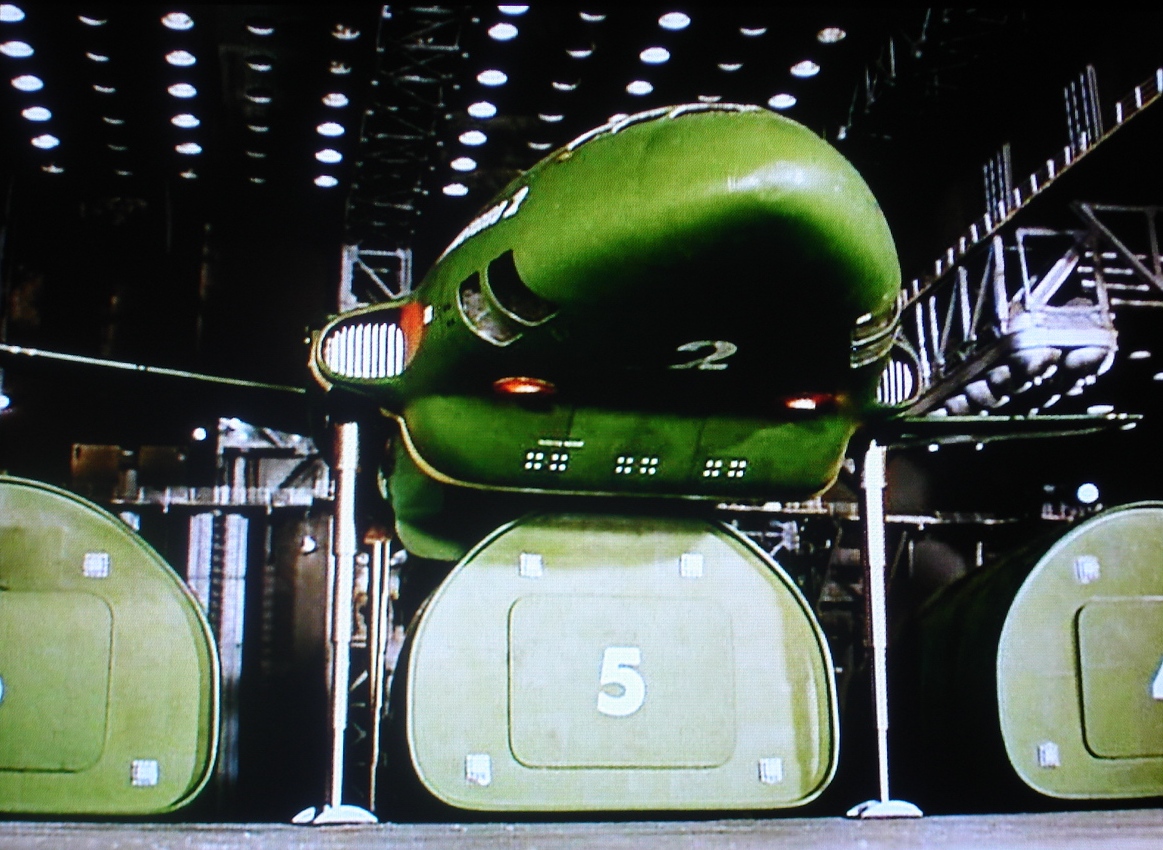 MUSINGS OF A SCI-FI FANATIC: Thunderbird 2