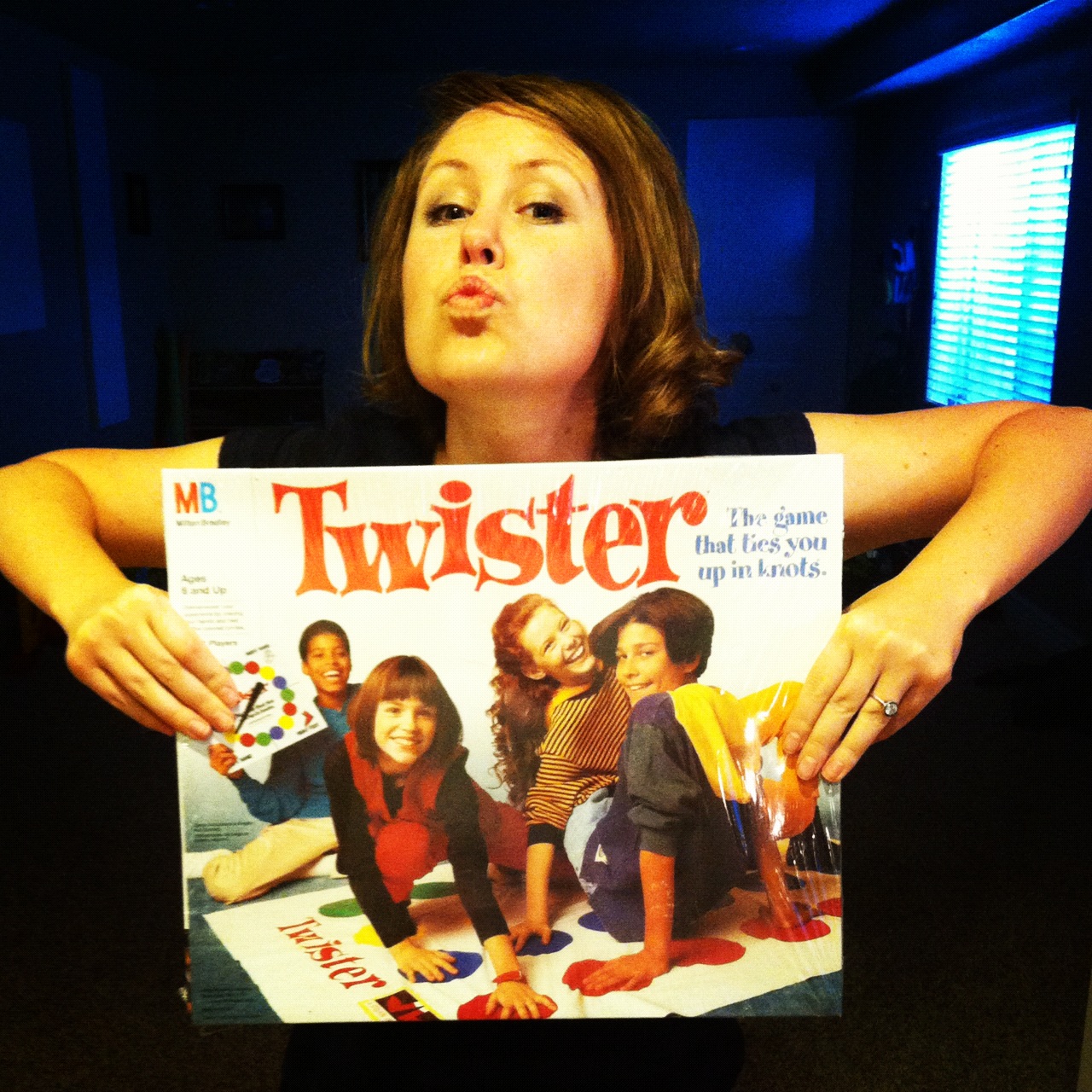 Daily Manndates: 50 Free Dates: Kissing Twister