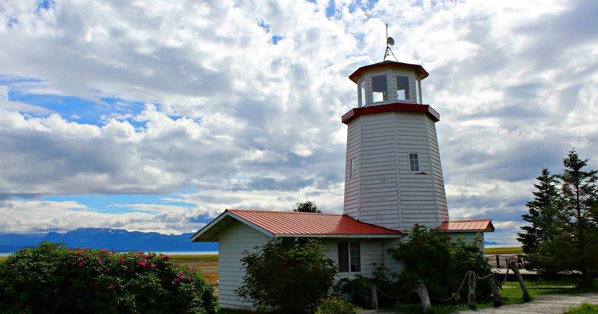 Homer Lighthouse // Homer, Alaska | Caravan Sonnet