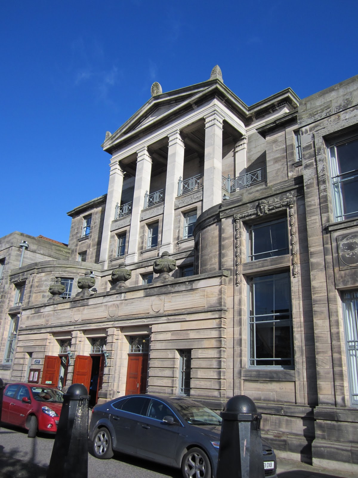 Scotland: The Castle Chronicles: Matriculation and Ruins (Sep. 22)