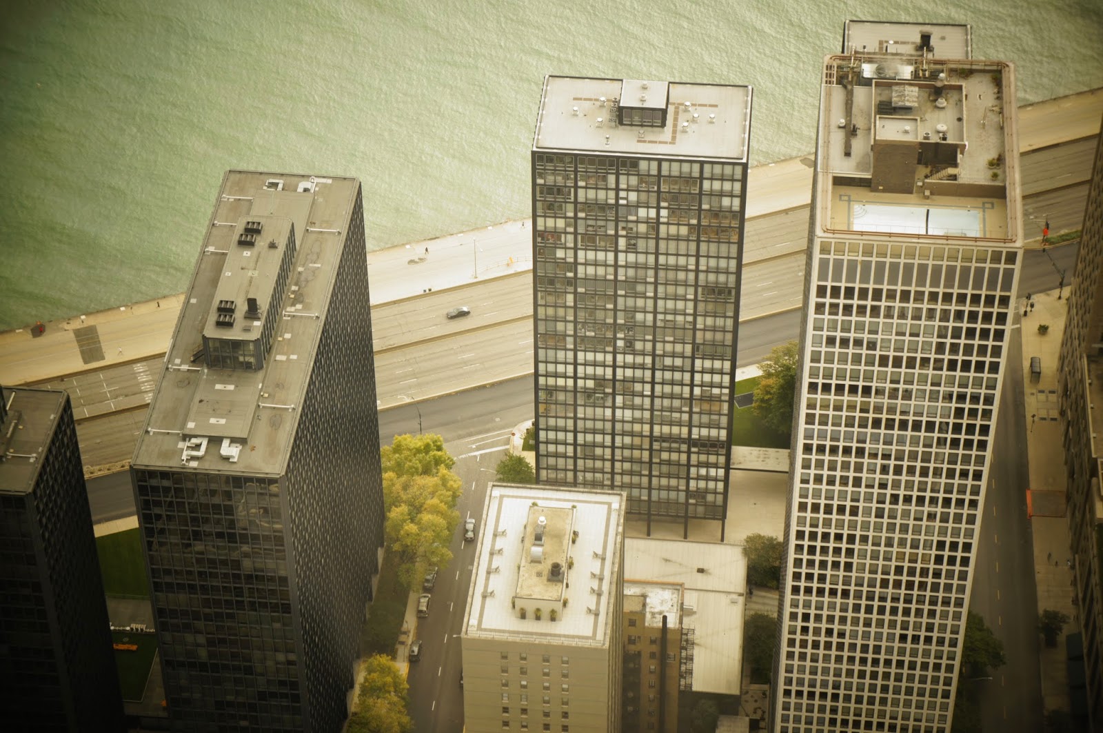 51 Chicago buildings royalty free pictures without watermark