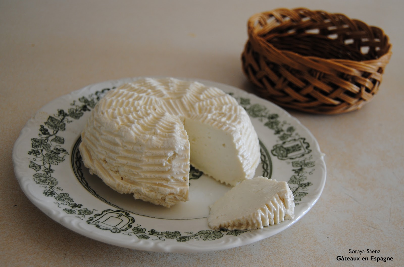 GÂTEAUX EN ESPAGNE: Comment faire du fromage de chèvre à la maison: