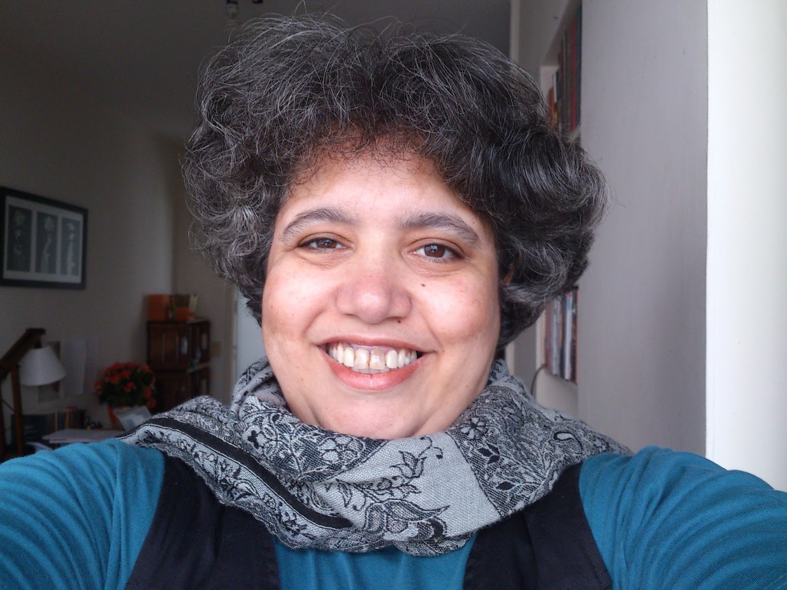 ZGUIOTTO: LUNNA GUEDES: OITO PERGUNTAS APENAS...