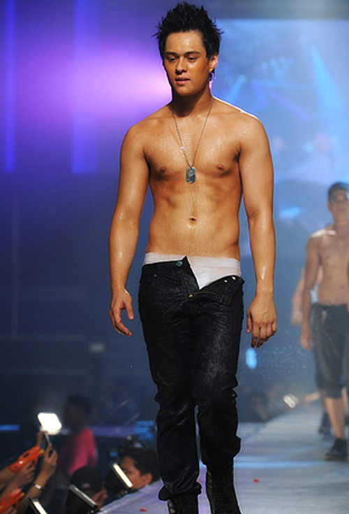 My E-net: E-MALE OF THE DAY: Enrique Gil: King of the Hill