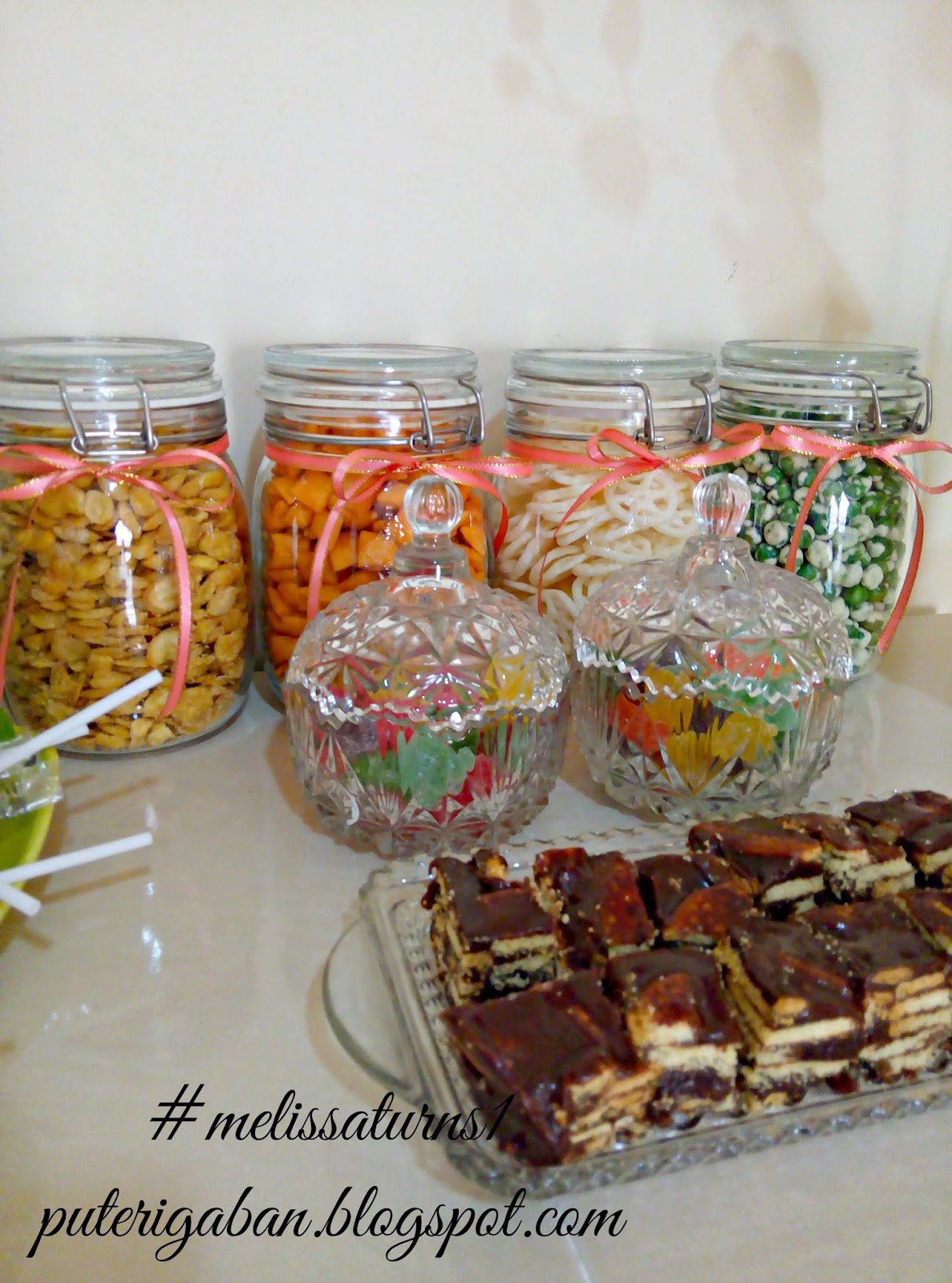 Nursaila Norman: DIY : Simple Candy Buffet
