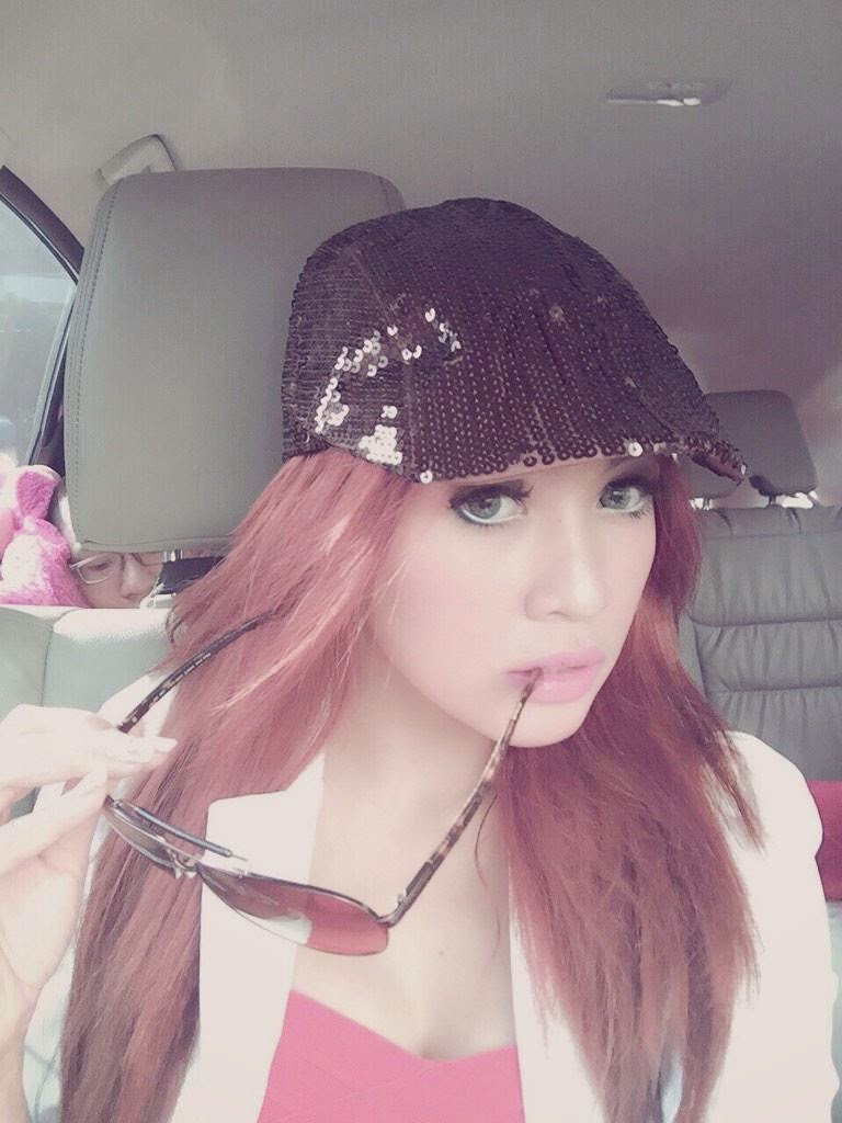 Ayunia Elfahrez Seksi Selfie Foto Zona Artis Lagi