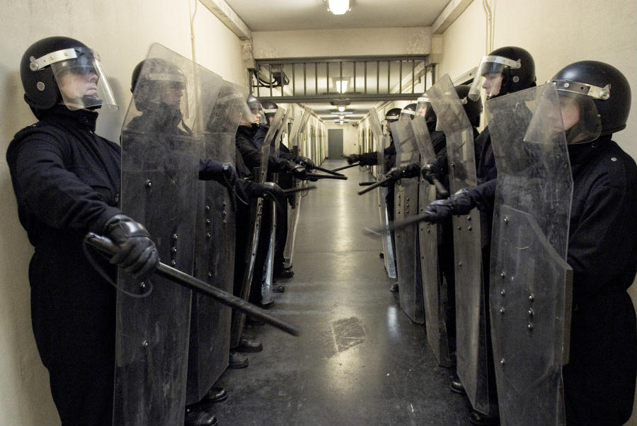 TheTwoOhSix: Hunger (2008) - Movie Review