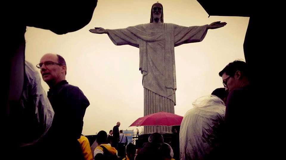 Melihat Legenda Patung Kristus Penebus - Pewarta Visual