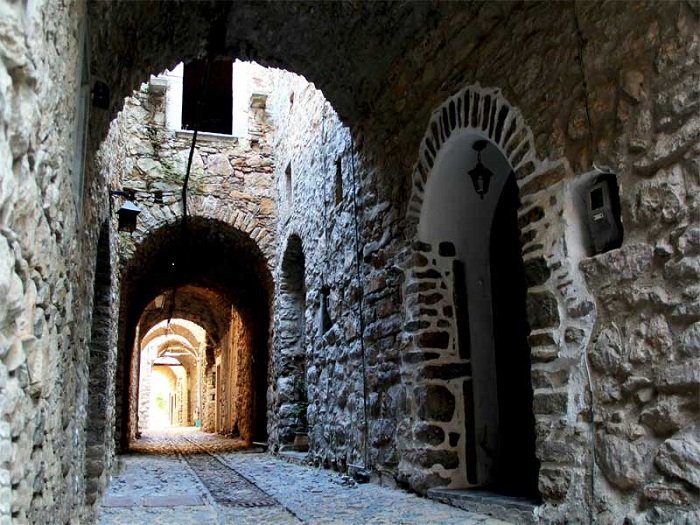 A Medieval Labyrinth: The Beautiful Village of Mesta in Chios