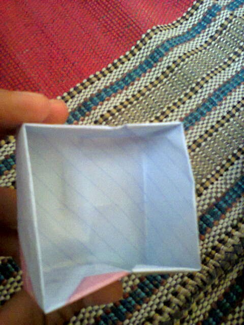 MEMBUAT ASBAK DARI KERTAS