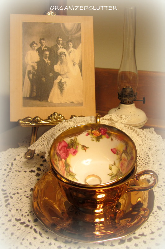 Tea Time 14: Bavaria Gold & Royal Chelsea - Organized Clutter