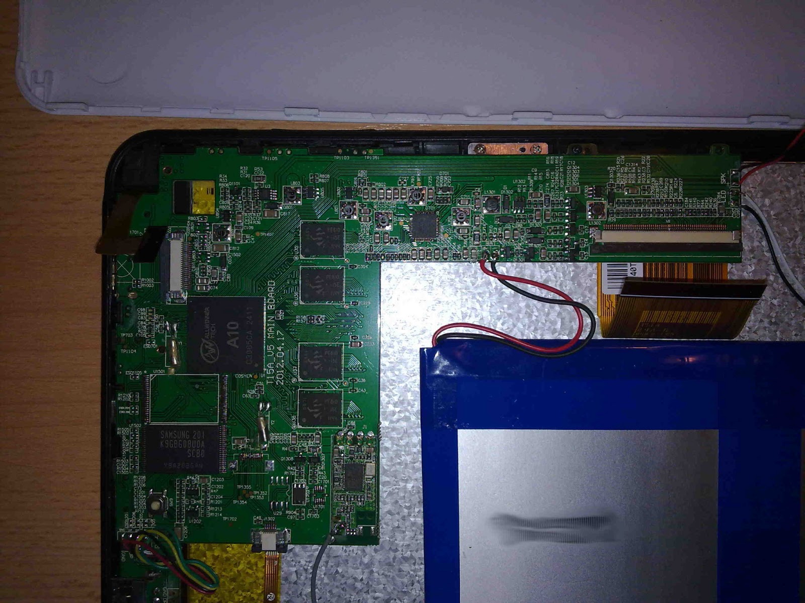 Hardware: Inside tablet Goclever A103