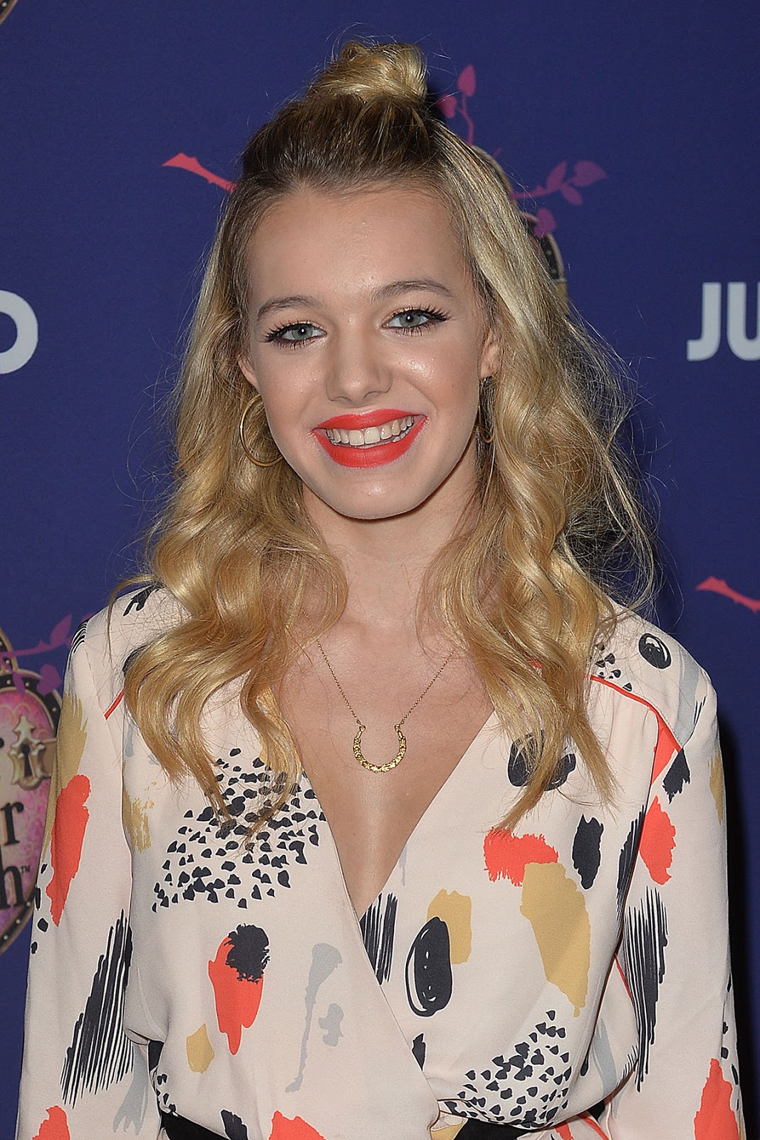 Starlet Arcade: Sadie Calvano