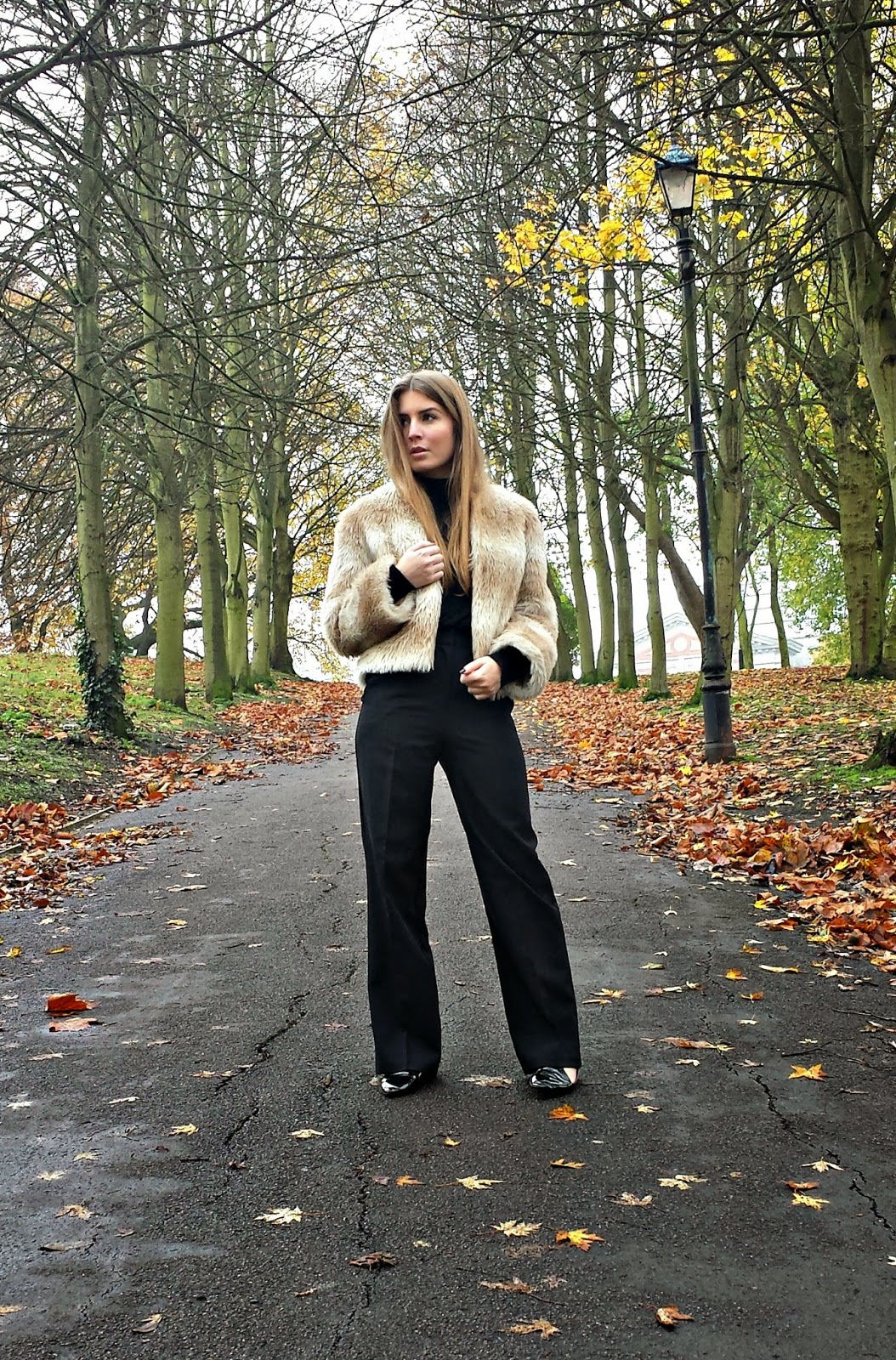 Outfit: Faux fur jacket and wide leg trousers | Style Trunk