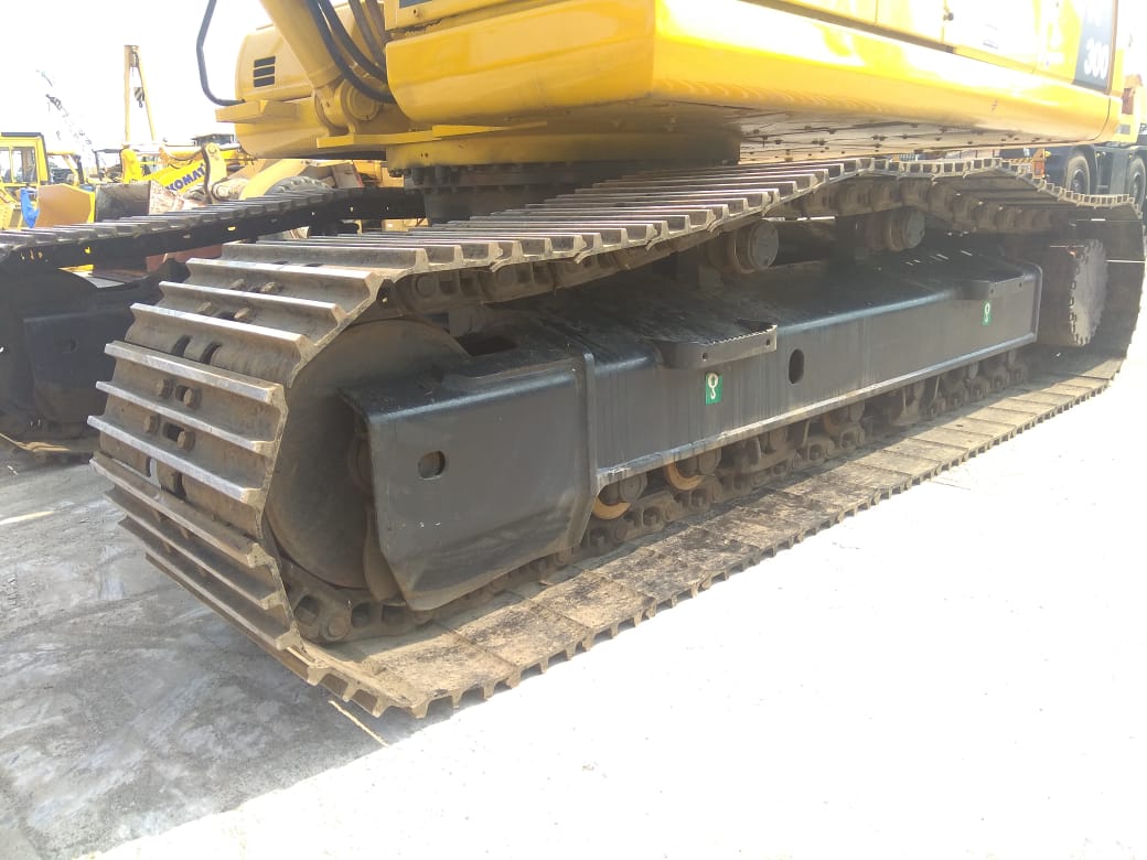 Excavator Komatsu PC300-8MO