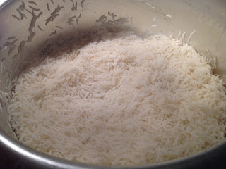 Achi Gori Bivi: Chicken Biryani (Flavorful Rice & Chicken dish)