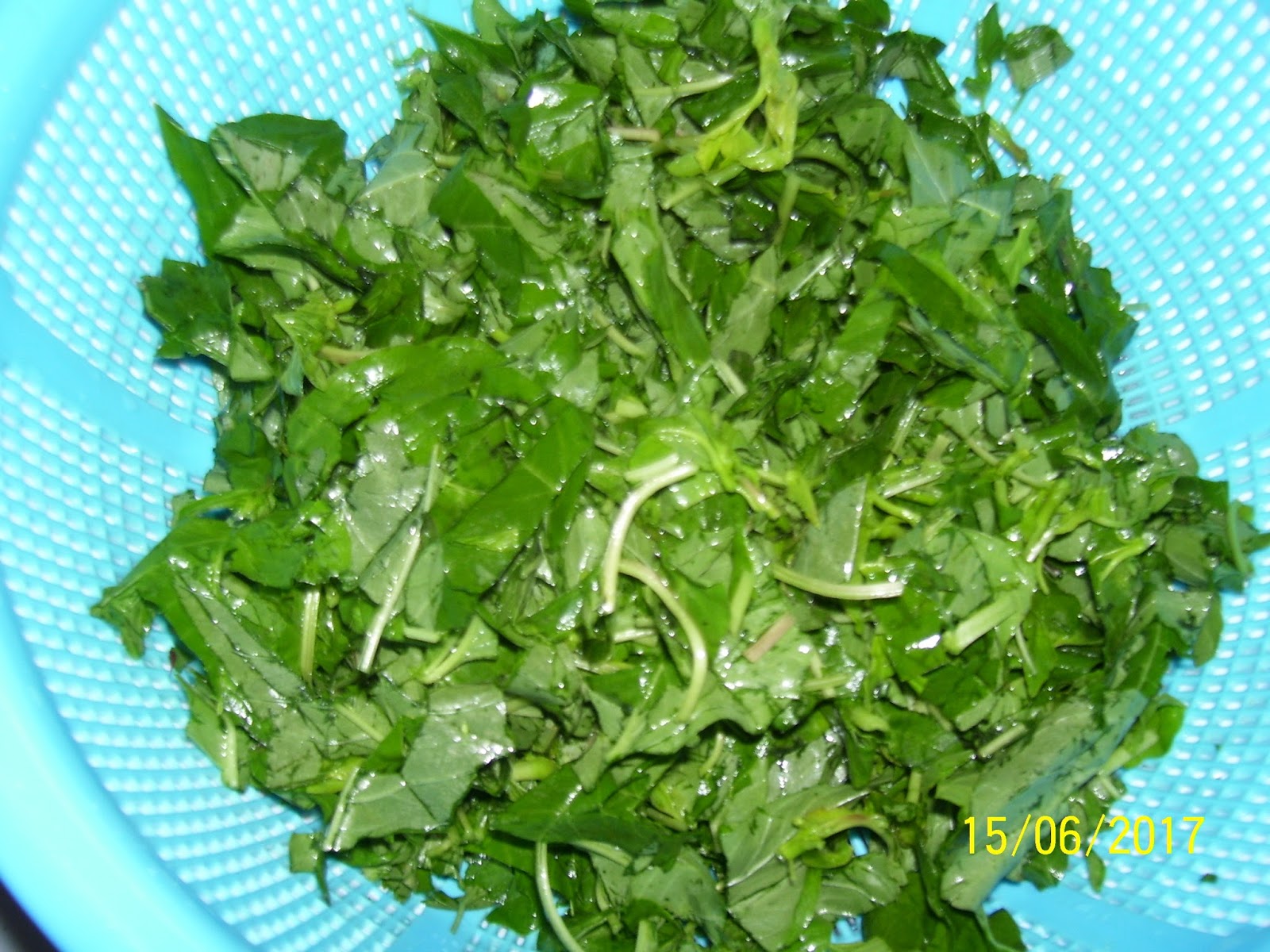 Kitchen With a Purpose: Note Saag Bhaja Recipe or Green Amaranth Fry or Saag Bhaja with Peanuts ...