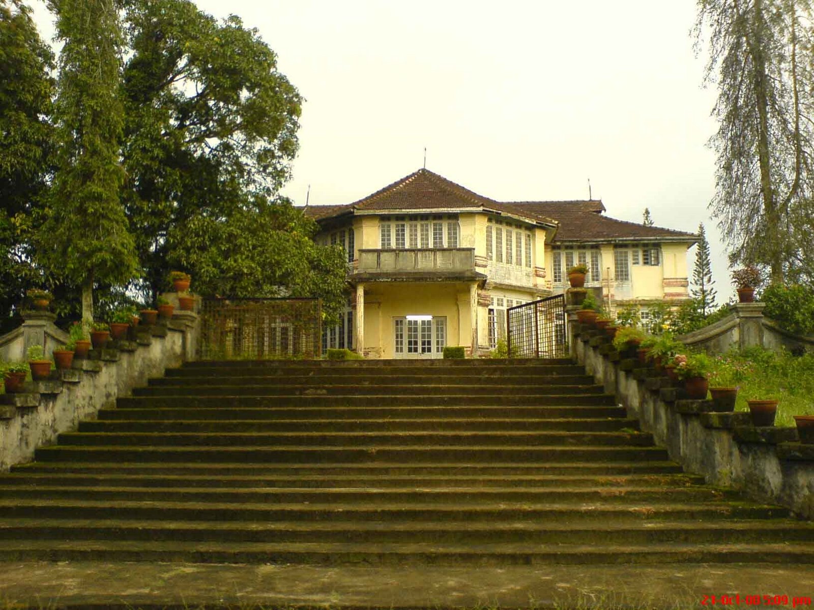 amazing cochin / kochi : Palaces In Cochin