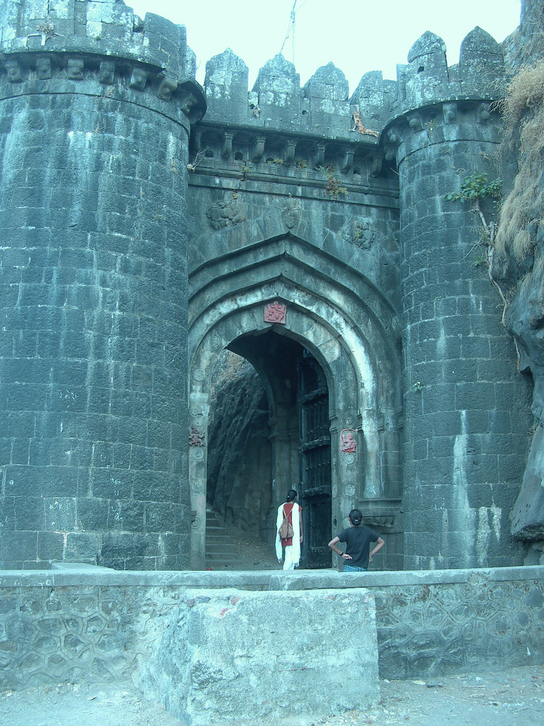 Ajinkyatara Fort an easy trek in Satara City - Forts and Treks