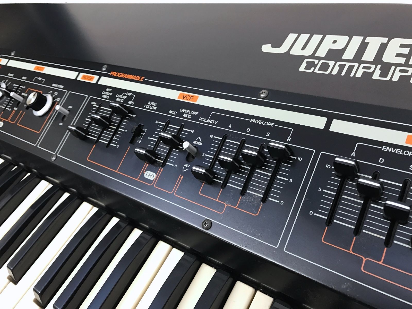 MATRIXSYNTH: ROLAND JUPITER 4 Synthesizer