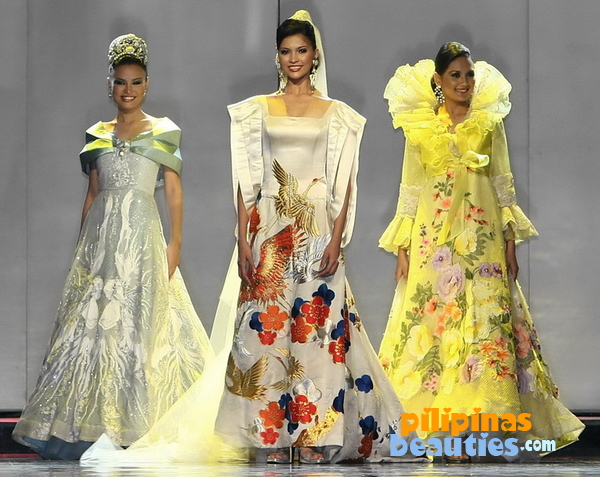 Pilipinas Je T'aime: Pitoy Moreno: Filipino Designer Extraordinaire