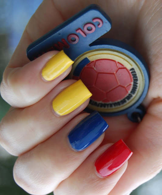 Paleberry: Colombian Independence Nails