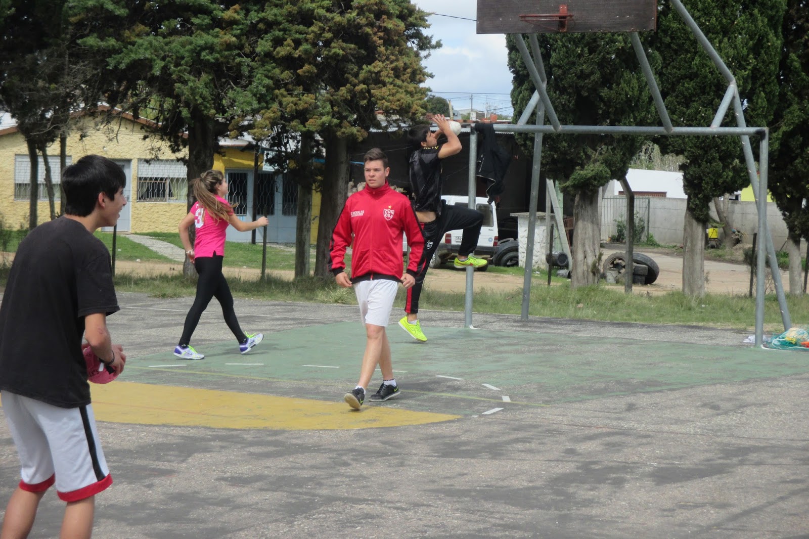 Juegos y Deportes Alternativos para el Encuentro: Cestoball en ...