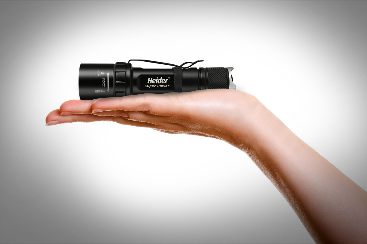 HEIDER 400 meters lighting Power Flashlight 2013 Review
