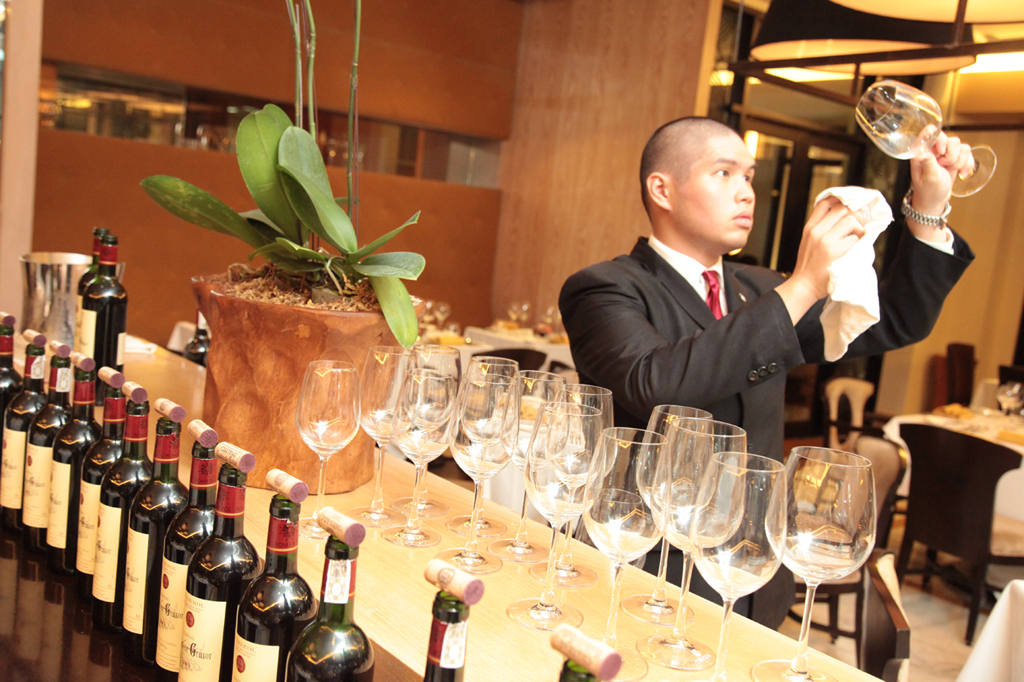 Fine Dining by Resto 101: Looking for a fine dining restaurant? Come ...