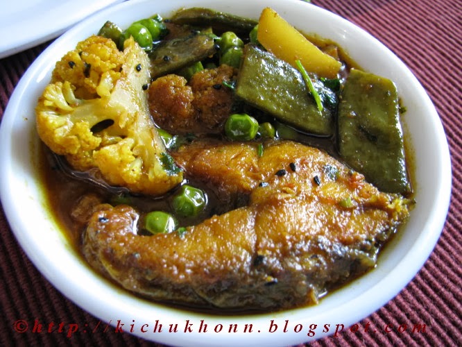 Kitchene Kichukhonn : Rui Macher Jhol with winter vegetables .... and ...