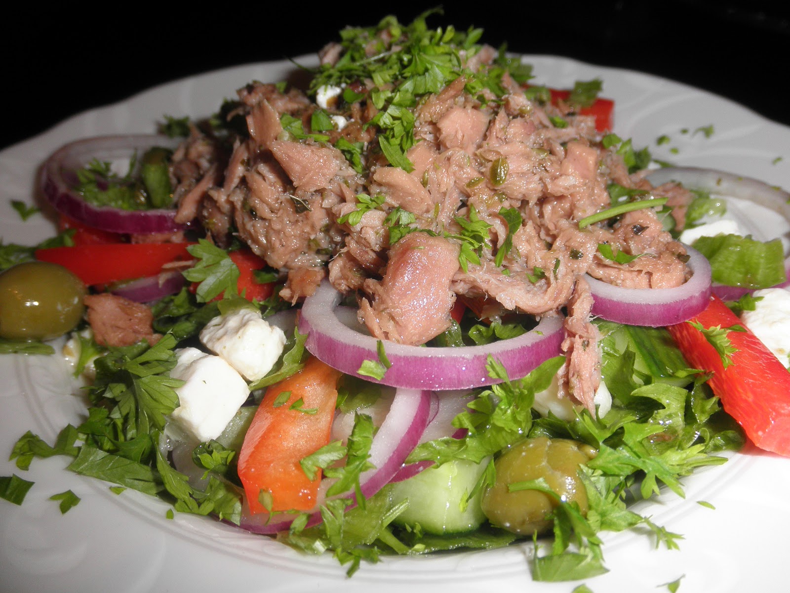 Noe godt på bordet: Salat med tunfisk