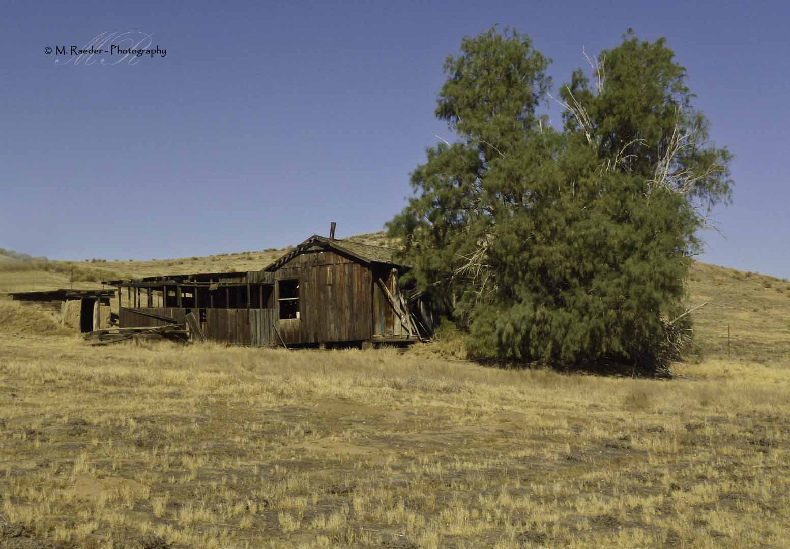 M. Raeder - Photography: California's Back Country