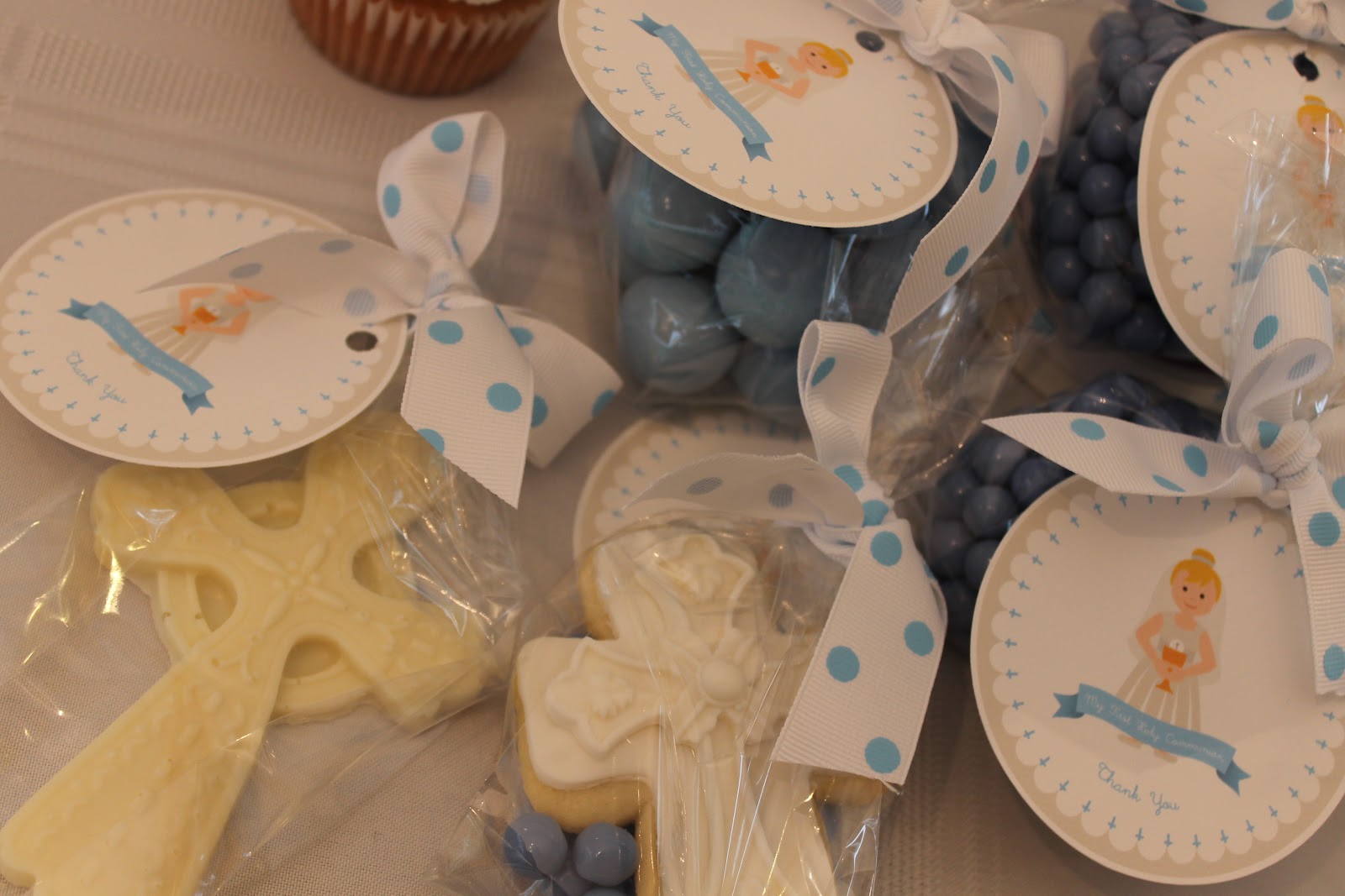 Decorate The Cake: First Communion Dessert Table