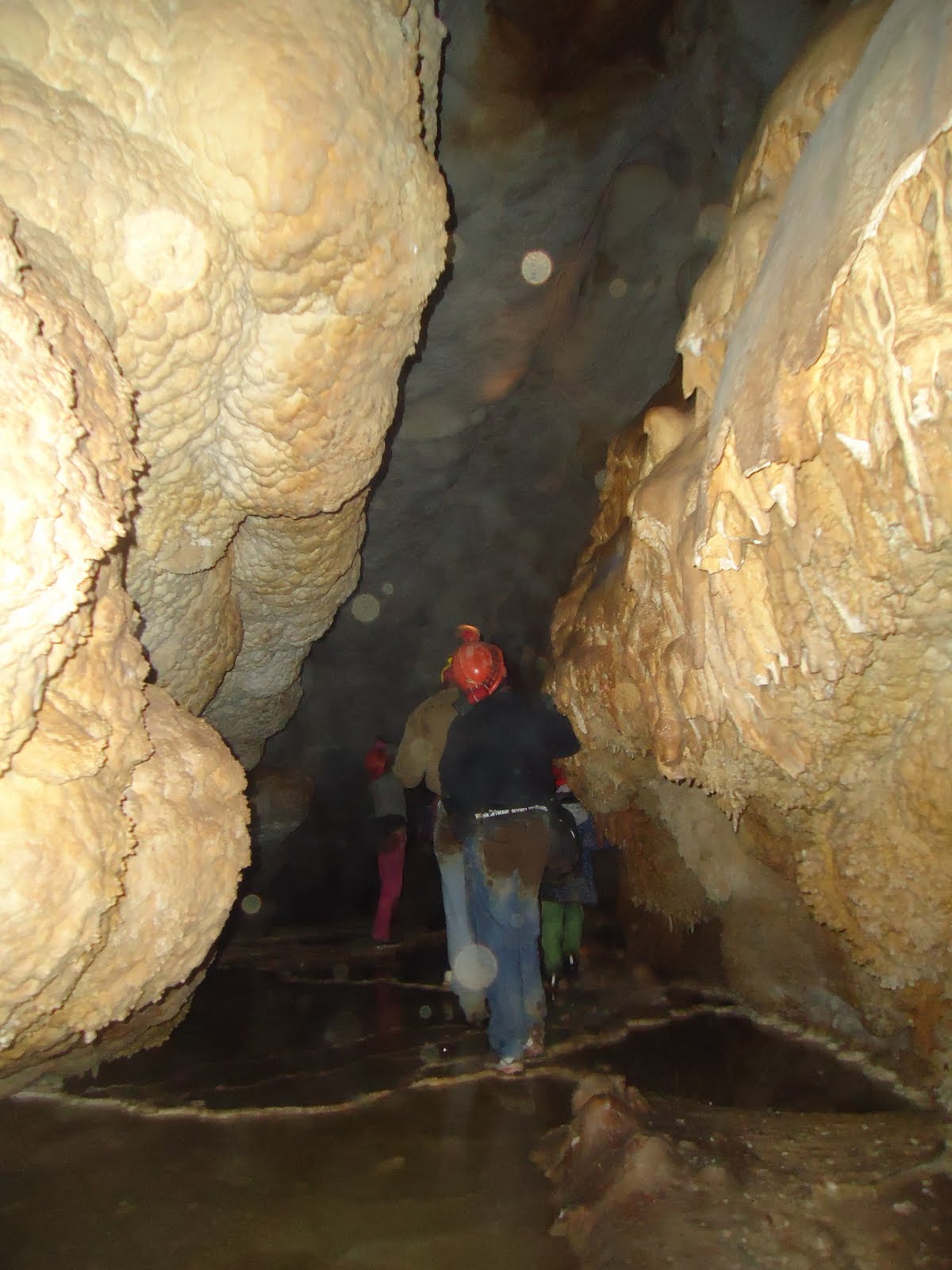 Utah Mountain Climbing: Goshute Cave - Going In