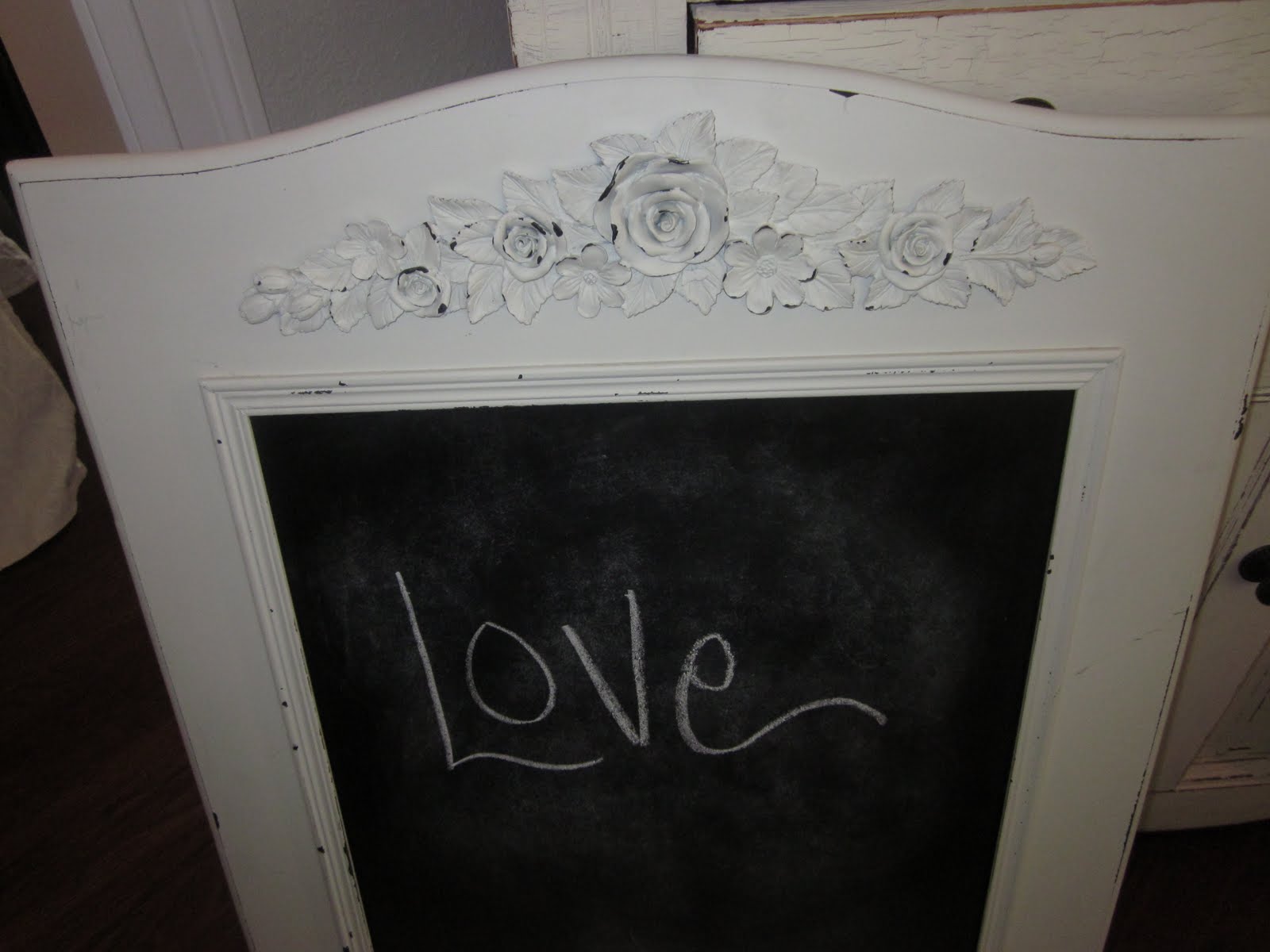 Built in 1944 - Our old (new) house project!: Shabby Chic Chalkboard