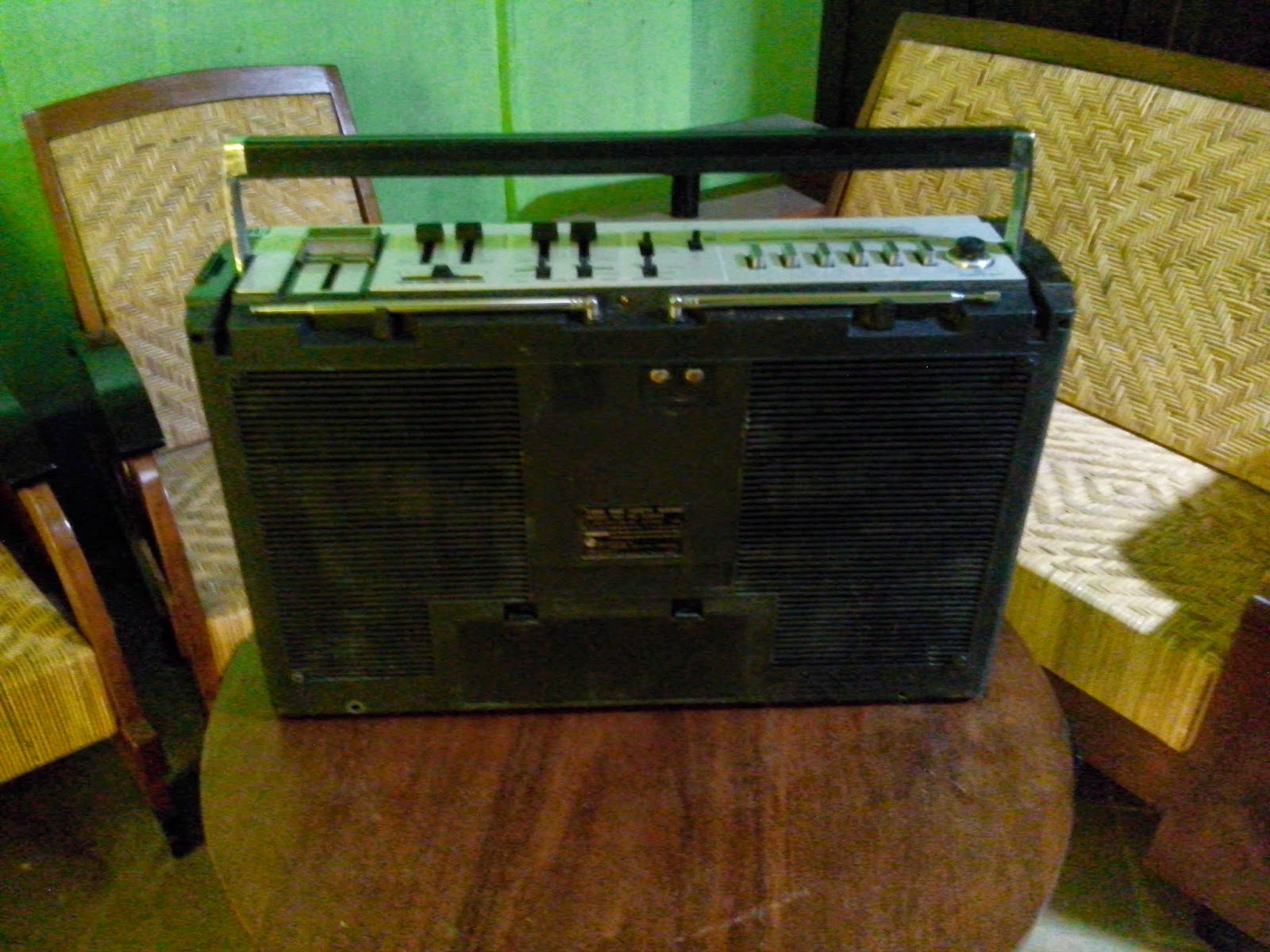 Sulistyo Antik: JVC RC- 838 W II Stereo Radio Cassette Recorder