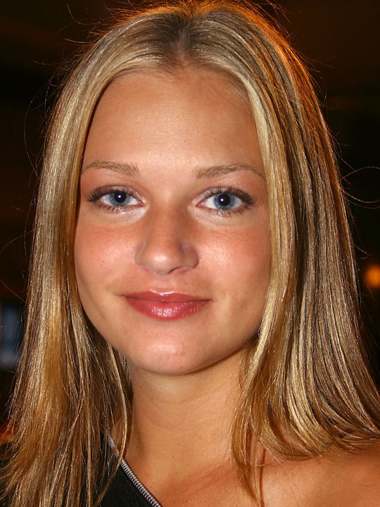 A. J. Cook Hairstyles - The_Best Celebrity