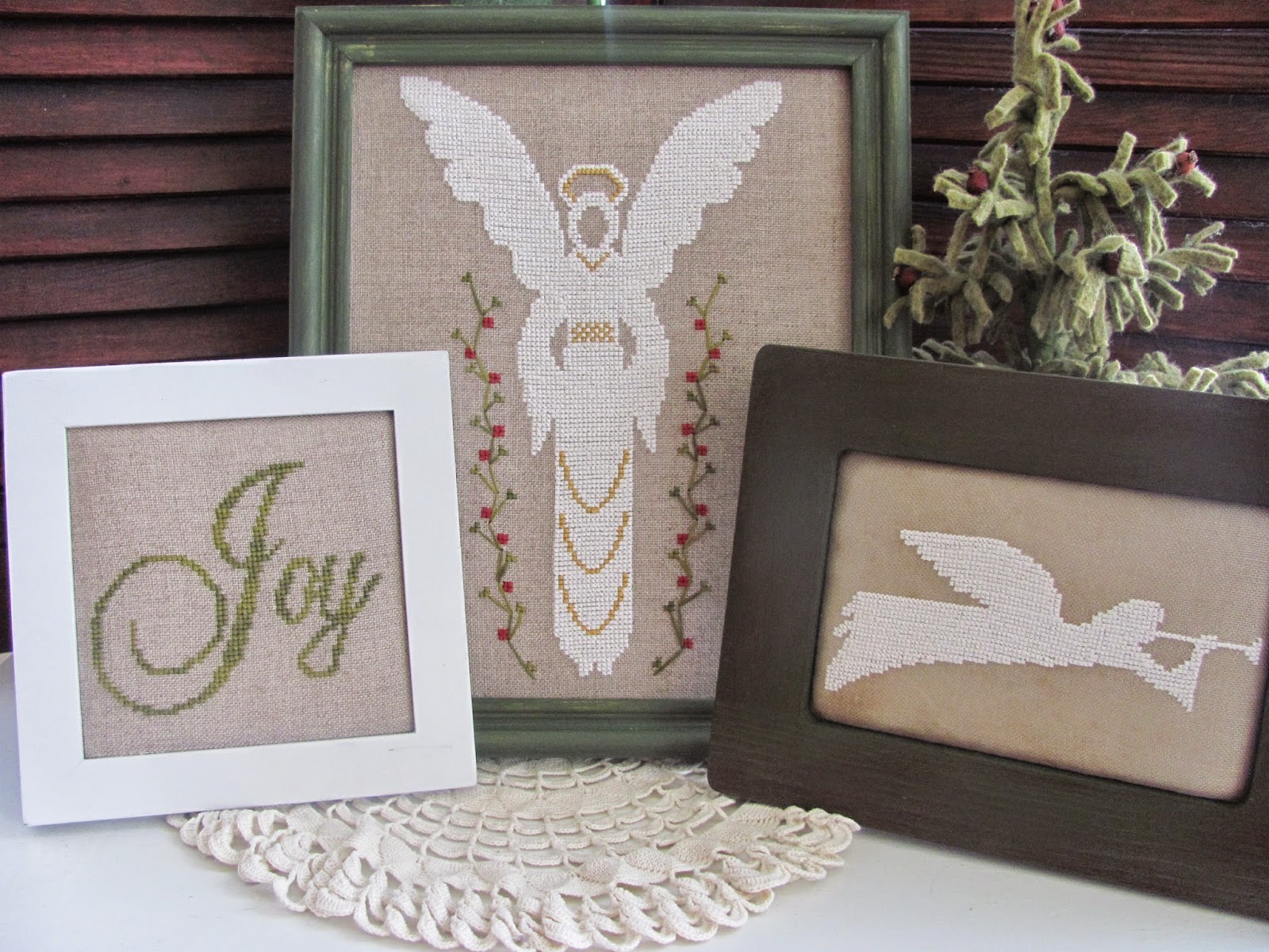 By The Bay Needleart: Peek #4 @ Prim Holy Night....