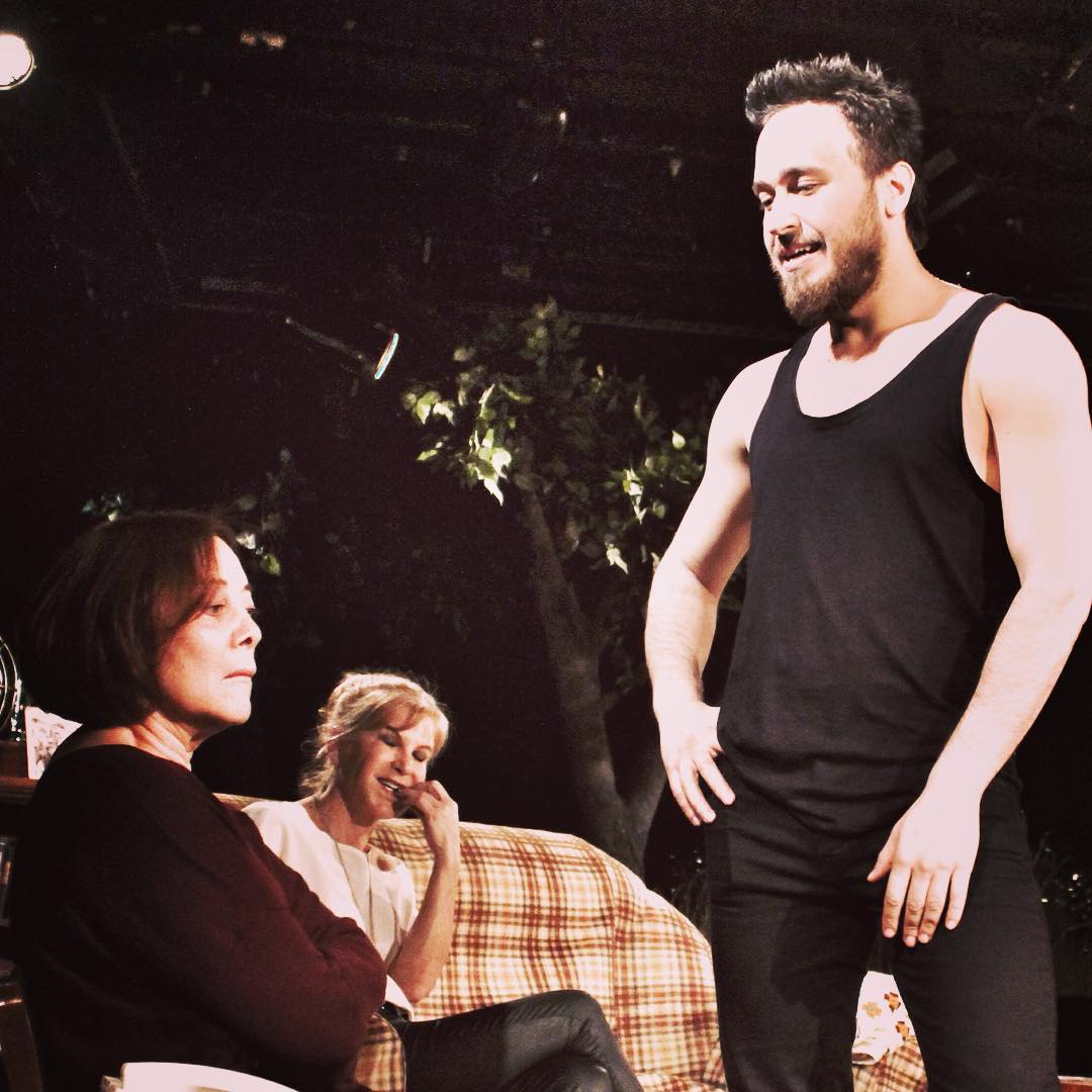 Ünlü Türk Erkeklerin Çıplak Pozları : Doğan Akdoğan Üstsüz - Shirtless ...