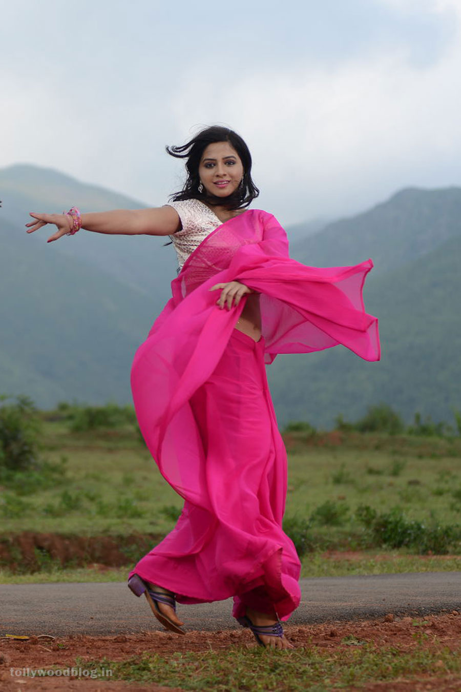 Nisha Sha latest Photos from Oke Okka Chance Telugu Movie