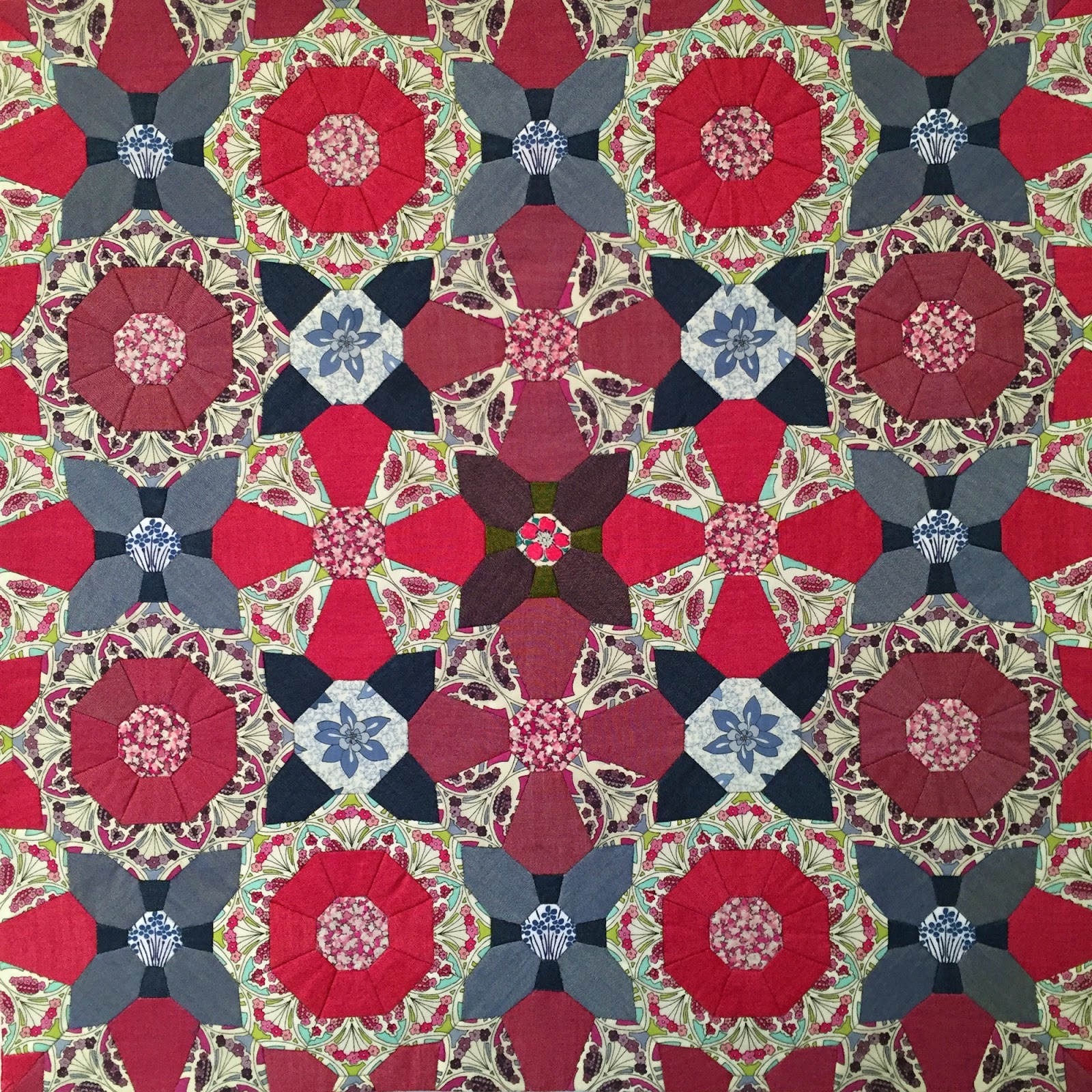 Ring-a-Roses English Paper Piecing Pattern | Flossie Teacakes | Bloglovin’