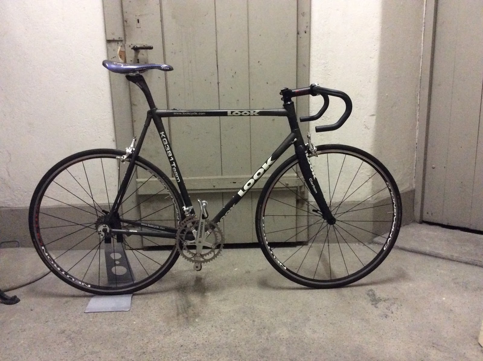 Look KG 381 i Team Aufbau