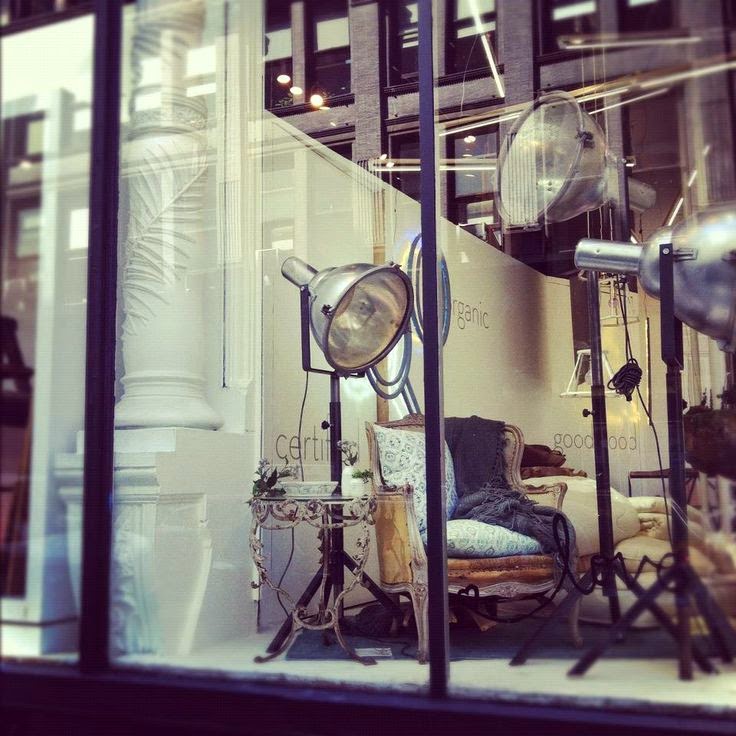 el bureau: ESCAPARATISMO