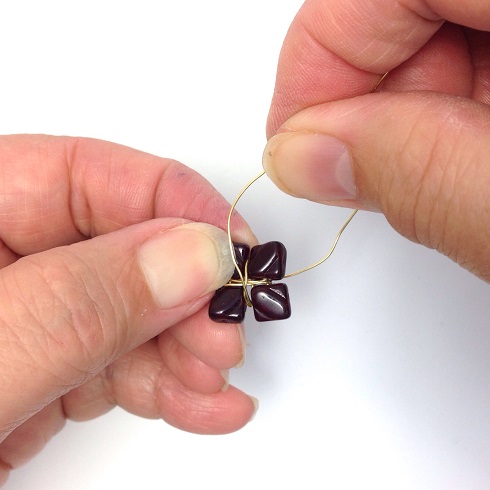 Wire Wrapped Dia or Silky Beads Earrings Tutorial / The Beading Gem