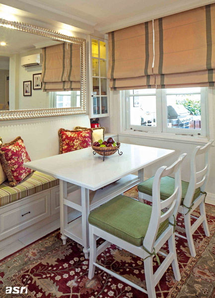 The Warmth Of A Classic European-Style Dining Room - Just Another Home ...