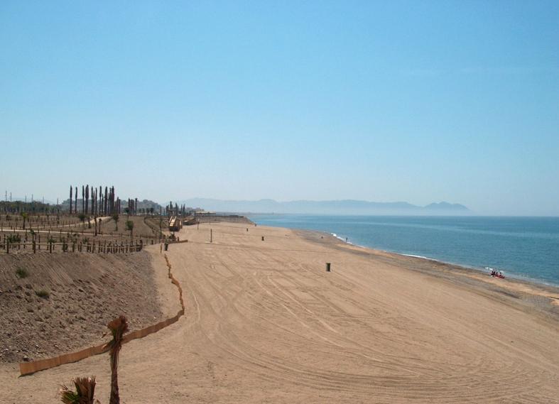 Vivir en la Costa: El Toyo, zona residencial y turística de Almería