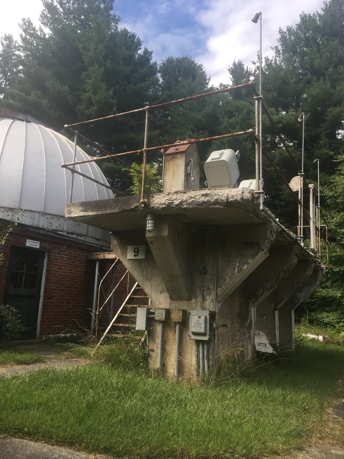 Rondinones' Adventures: Abandoned Oak Ridge Observatory - Harvard, MA