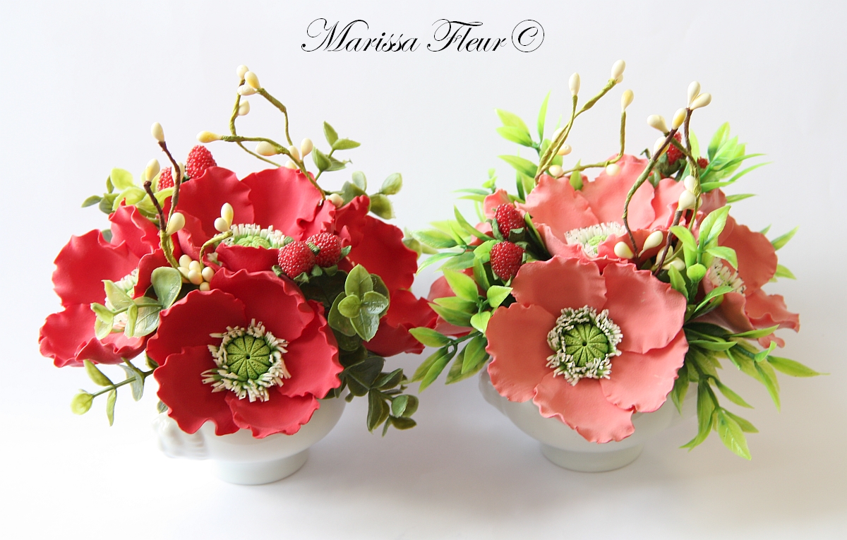 A Touch Of Beauty...: Small Centerpieces With Red And Coral Poppies