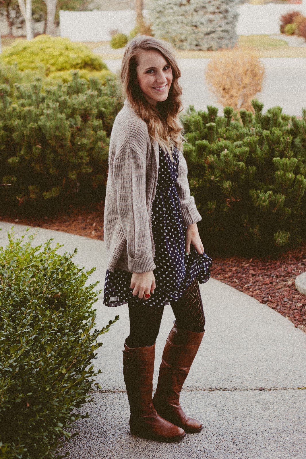 A Dress to Live In - Twenties Girl Style